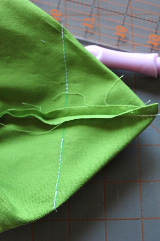 Tutorial: Embellished, Lined Drawstring Backpack | Salmon and Souvlaki